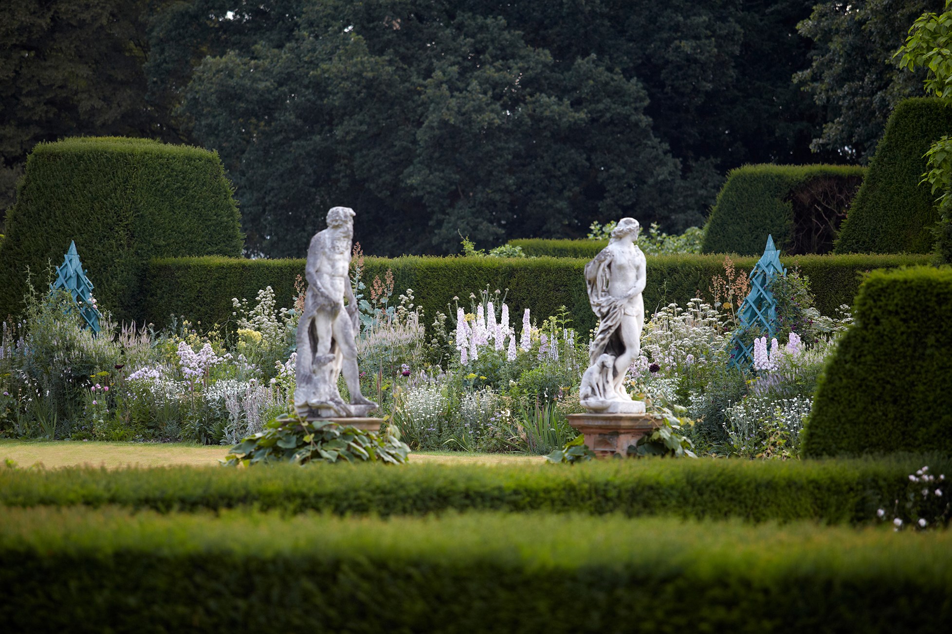 Renishaw Hall Borders